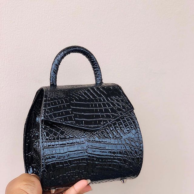 B101 - ARA NIGERIA | Flutterwave Store