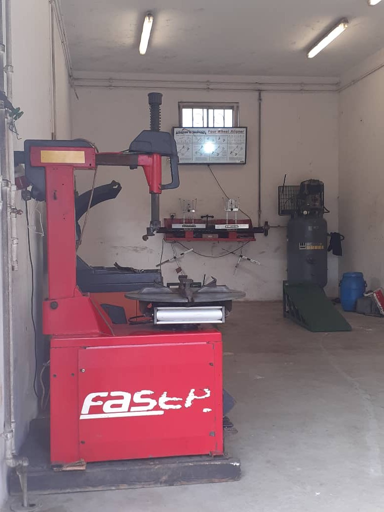 Fasep Tyre Changer Machine - Automatic Fit and Energy | Flutterwave Store